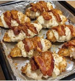 Creamy Bacon-Wrapped Chicken Alfredo Bites Recipe - Mouthwatering RECIPES